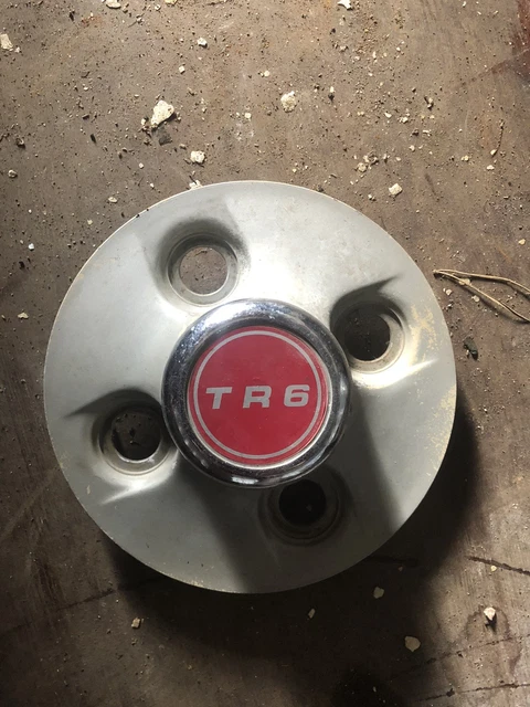 TRIUMPH TR6 WHEEL centre hub cap with badge £15.86 - PicClick UK