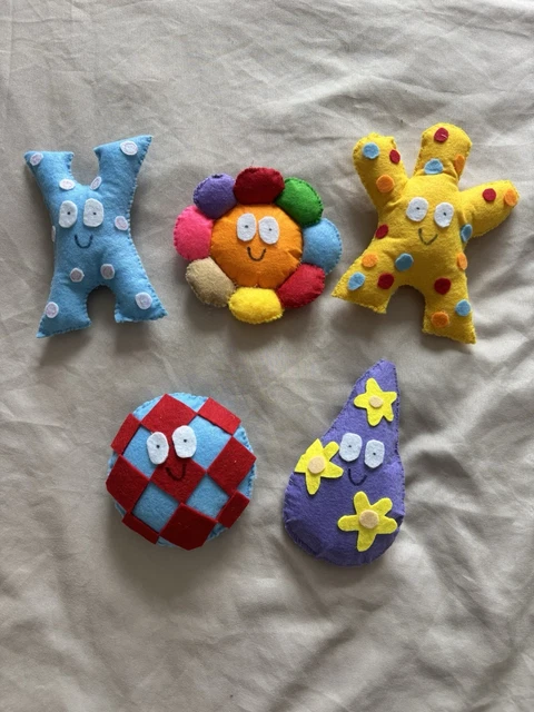 IN THE NIGHT Garden Small Haa Hoos Haahoos - Full Set - Hollow Plastic ...