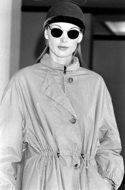 LUDMILA ISAEVA MALAHOVA model in a Giorgio Armani fashion show 1993 Old ...