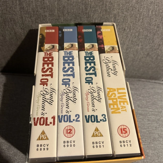 MONTY PYTHON'S FLYING Circus (Box Set) (VHS, 1999) £2.00 - PicClick UK