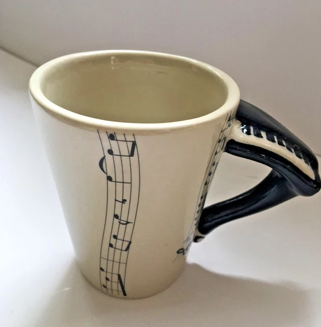CERAMIC PIANO KEYBOARD Handle Treble Clef Music Notes Coffee Mug Beige ...