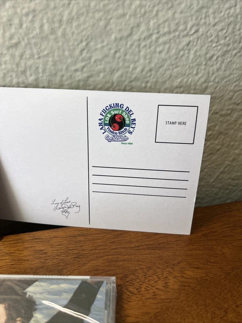 LANA DEL REY - Lana's Surf Shop Postkarten von NFR! LA Popup 2019 + Neu ...