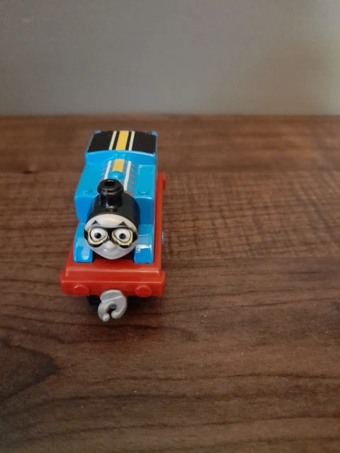 THOMAS THE TANK Engine Trackmaster Push Along Small Engine Paint Splat ...