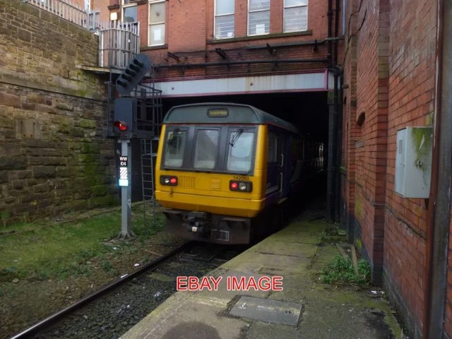 PHOTO NORTHERN Rail Class 142 Pacer 142060 Train - Wigan Wallgate ...