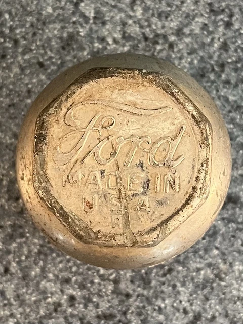 VINTAGE FORD MODEL T 1920's Grease Hub Cap Threaded Dust Cover Screw On ...