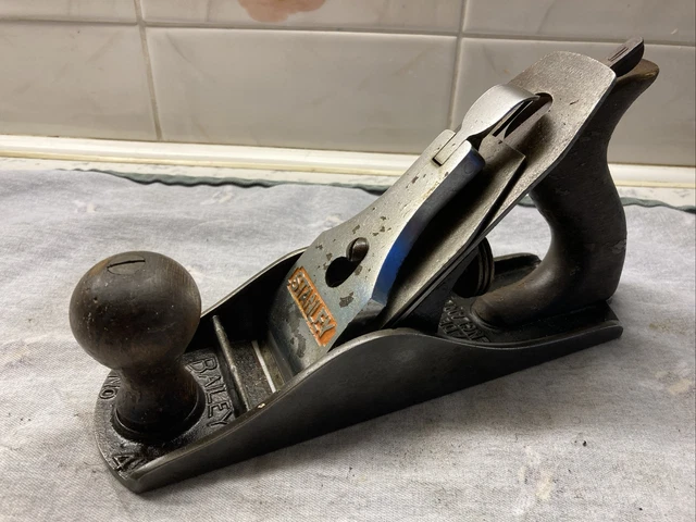 VINTAGE CARPENTERS STANLEY Bailey No 4 Smoothing Plane Wooden Handles ...
