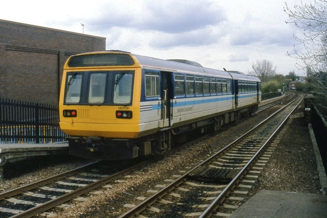 BRITISH RAIL 142081 Chapeltown South Yorks 2000 Rail Photo £2.70 ...