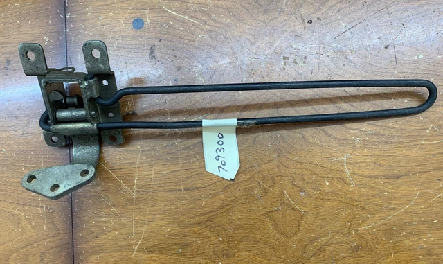 TRIUMPH 709300 GT6 Mk I L/H Tailgate Hinge Also Fits Gt6 Mk Ii & Gt6 Mk ...