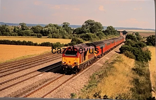 ORIGINAL 35MM TRAIN 67027 Dated 2002 Sold With Copyright (72) £2.99 ...