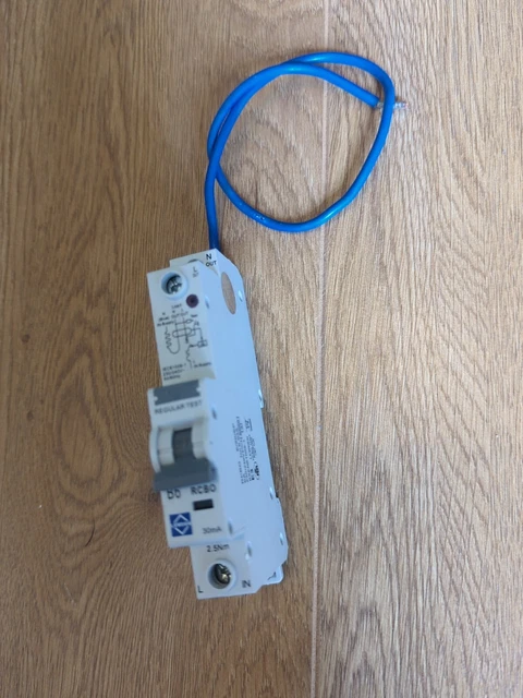 LEWDEN RCBO 6/30/SP B6 6A 30mA RCBO GRATUITO PRIMA CLASSE POSTA EUR 10 ... LEWDEN RCBO 6/30/SP B6 6A 30mA RCBO GRATUITO PRIMA CLASSE POSTA EUR 10 ...