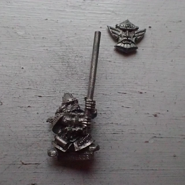 CITADEL WARHAMMER CLASSIC 90s Dwarf Hammerer Command Standard £9.99 ...
