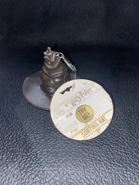 HARRY POTTER WIZARDING World Talking Hogwarts Sorting Hat Key Ring £9. ...