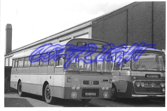 LANCASHIRE UNITED TRANSPORT (Guy Arab JDK 923P) = B&W Photo £1.00 ...