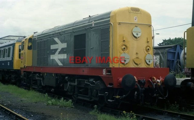 PHOTO CLASS 20 Bo-Bo Diesel-Electric 20023 In Railfreight Red Stripe ...