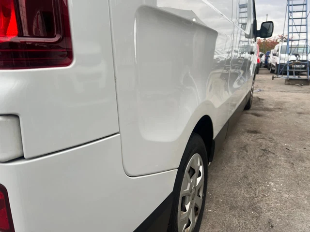 2022 RENAULT TRAFIC LL30 Blue dCi 130 Business+ Van PANEL VAN Diesel ...