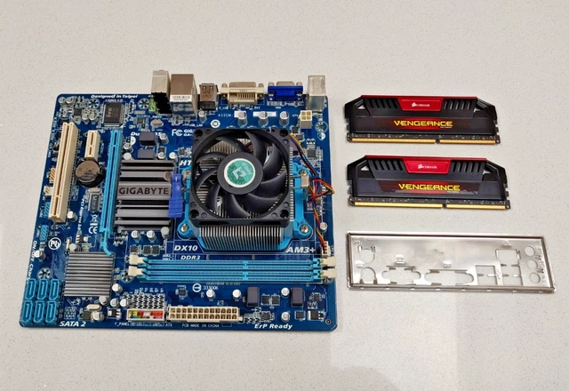 GIGABYTE GA-78LMT MOTHERBOARD + AMD FX-4100 CPU + 32GB Corsair ...