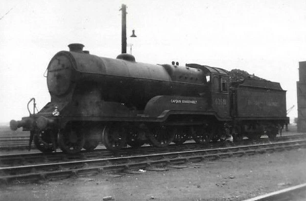 1950 LNER TRAIN Photo Captain Graigengelt Director Class 62681 Thornton ...