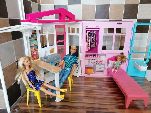 BARBIE FOLD UP Portable House Playset with Ken, Barbie and Chelsea ...