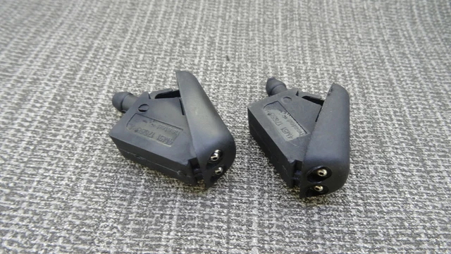 MERCEDES-BENZ & FORD FIESTA FRONT WINDSCREEN WASHER JET WATER SPRAY ...