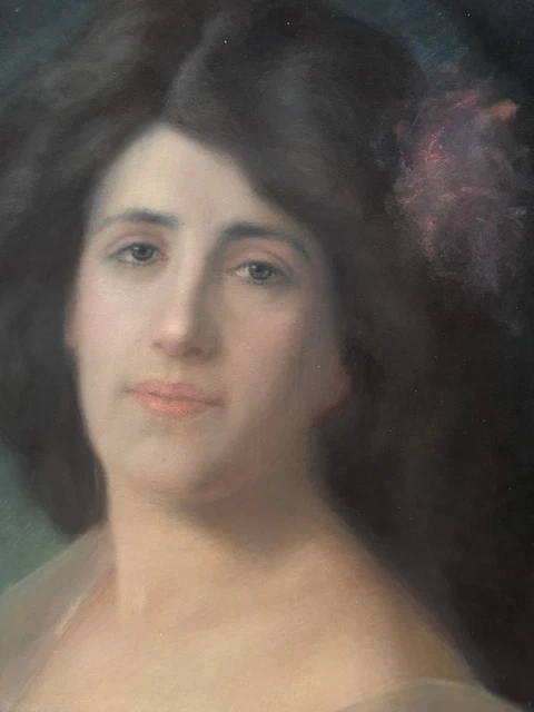 BEAU PORTRAIT D’ÉLÉGANTE Belle Époque Art Nouveau au pastel, signature ...