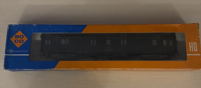 ROCO INTERNATIONAL 4293 Green/Grey Coach/Carriage HO Gauge £10.80 ...