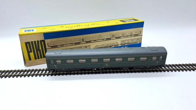 DDR PIKO 1:87 H0 5/6507 Personenwagen / Abteilwagen grün 1. Kl. der DR ...