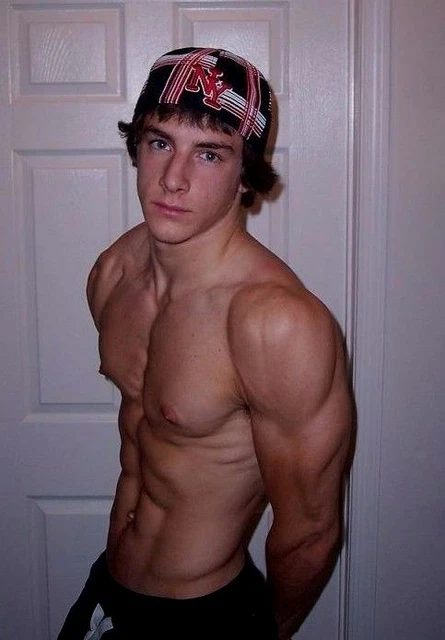 Shirtless Male Muscular Fitness Hunk Pumped Frat Dude Gym Jock Photo