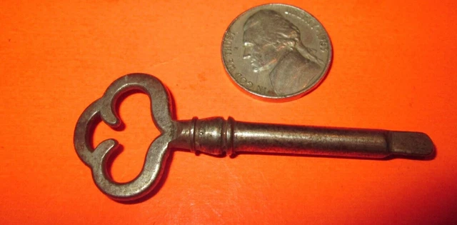 VINTAGE ANTIQUE SINGER Treadle Sewing Machine Skeleton Key 3 Sides More ...