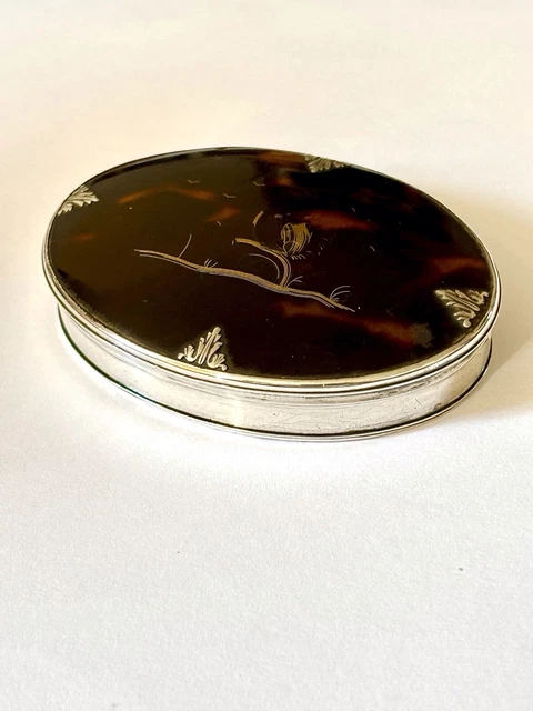 ANTIQUE SILVER & Faux Tortoiseshell Snuff Box Squirrel Design Lid £115. ...