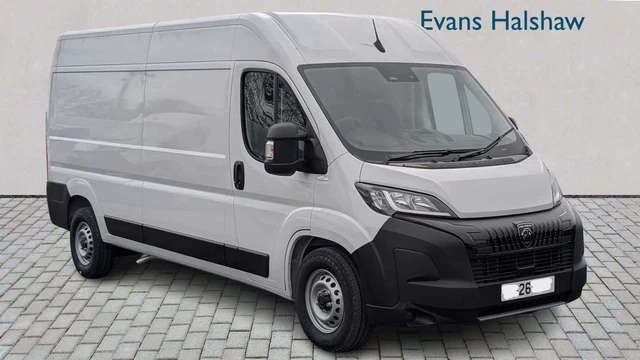 PEUGEOT BOXER 2.2 BlueHDi 140 H2 Van Professional Van Diesel Manual £ ...