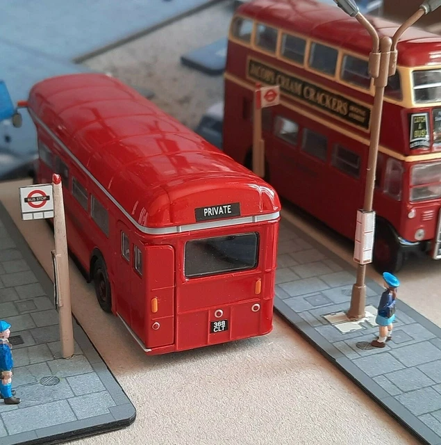 OO GAUGE LT 1950'S-60'S Bus Station & Depot Decal Kit Stop Flags ...