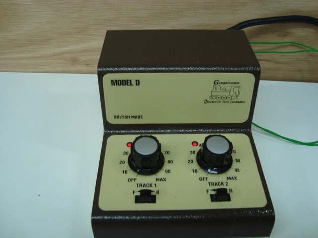 GAUGEMASTER MODEL D. Transformer / Twin Controller £54.88 - PicClick UK