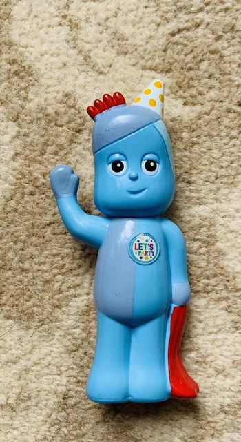 IN THE NIGHT Garden CBeebies Iggle Piggle Figure with Red Blanket £2.99 ...