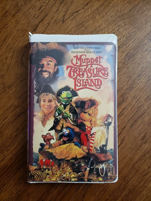 MUPPET TREASURE ISLAND Clamshell VHS Tape Walt Disney Jim Henson Video ...