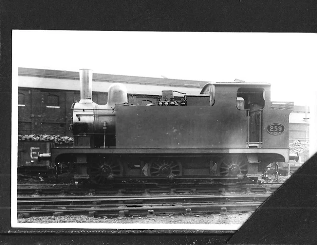 GREAT EASTERN RAILWAY - E22 Class 0-6-0T No. 259 - Vintage Image ...