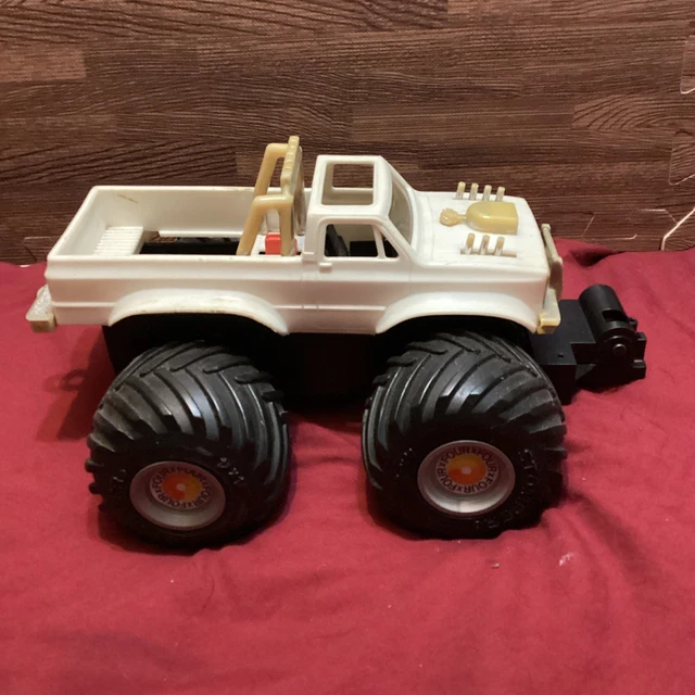 *RARE* VINTAGE SCHAPER Stomper Bully Chevy K20 4X4 Monster Truck ...