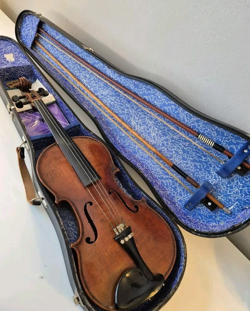 ANTIQUE VIOLIN WITH Bows & Case -Antonius Stradivarius Cremonensis Faciebat Anno £140.00 ...