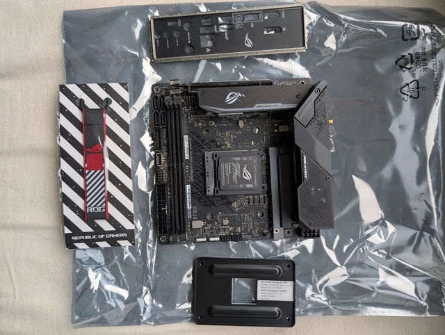 ASUS ROG STRIX B550-I Gaming Mini ITX AMD Ryzen AM4 Motherboard Main ...