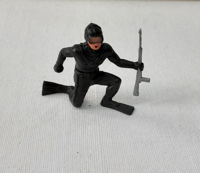 VINTAGE TIMPO MODERN Army Frogman Attack figurine 1014 (1976) £4.49 ...