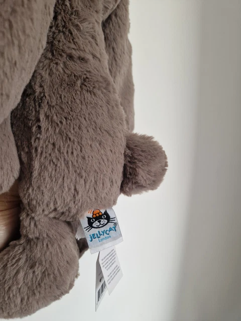 JELLYCAT MEDIUM SIZE Truffle Bashful Bunny BNWT Retired £104.70 ...