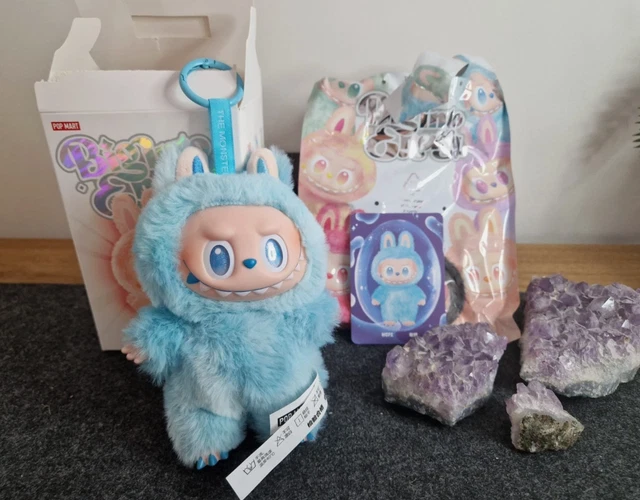 POPMART ORIGINAL LABUBU Big into Energy Labubu HOPE The Monsters Blau ...