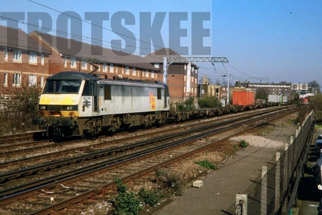 35MM SLIDE BR British Railways Electric Loco Class 90 90144 1995 Orig £ ...
