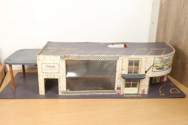 TRIANG SPOT-ON &E& Series Large Garage & Showroom for Model Cars ...