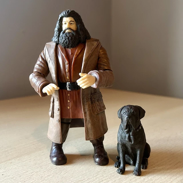 HARRY POTTER POPCO Rubeus Hagrid & Fang The Dog Action Figure Hogwarts ...