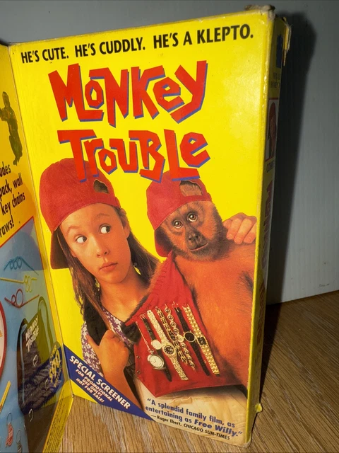 MONKEY TROUBLE 1994 VHS Thora Birch Mimi Rogers Harvey Keitel Comedy £ ...