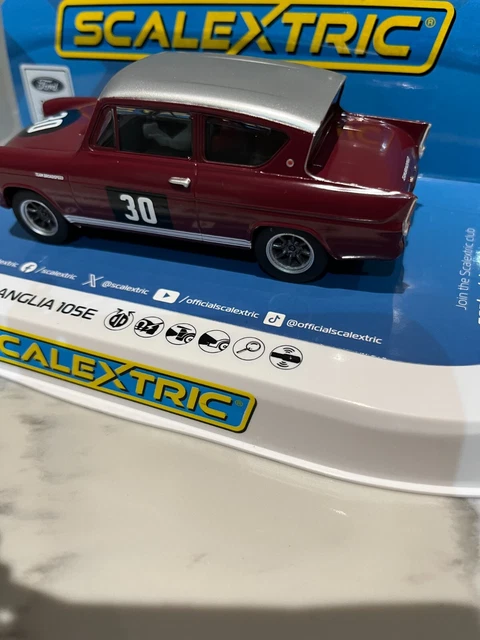SCALEXTRIC C4546 FORD Anglia 105E - Broadspeed John Fitzpatrick 1:32 B ...