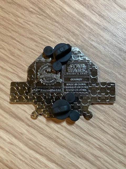 DISNEY STAR WARS Galaxy's Edge Droid Depot R Series Builder Pin £4.75 ...