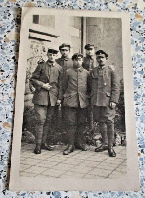 POSTKARTE SOLDATEN UNIFORM Mütze Kommando Mannschaft Truppe WK EUR 2,00 ...