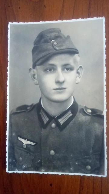 FOTO AUF PAPPE - Deutscher Soldat kriegsversehrt - 2.WK EUR 3,50 ...