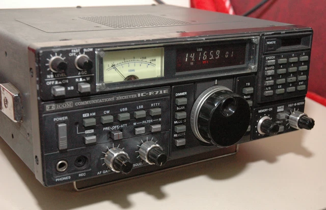 ICOM IC-R71E HF Ricevitore 0.1MHz-30MHz EUR 482,08 - PicClick IT